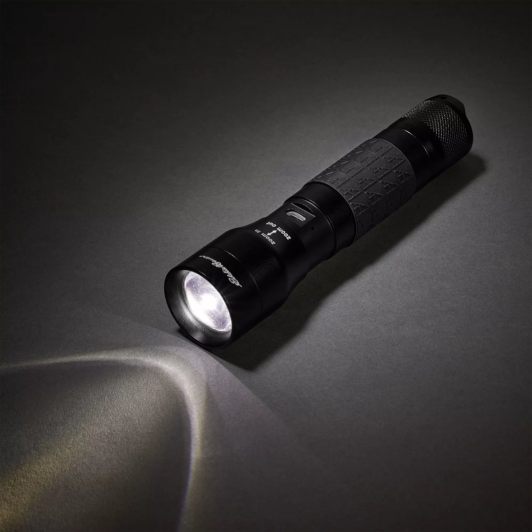 380 Lumen Rechargeable Flashlight | Eddie Bauer